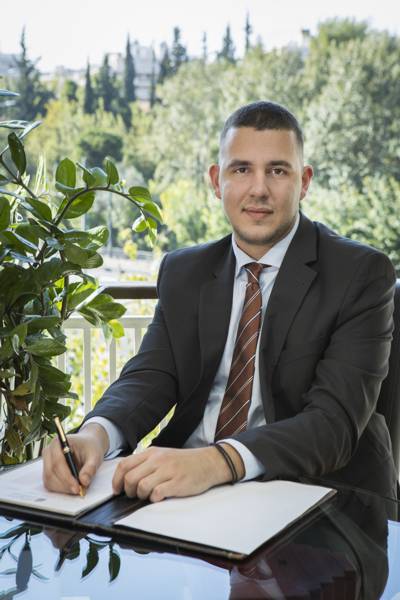 Γιώργος Τζιμόπουλος - Καραχάλιου & Συνεργάτες - Δικηγορική Εταιρεία